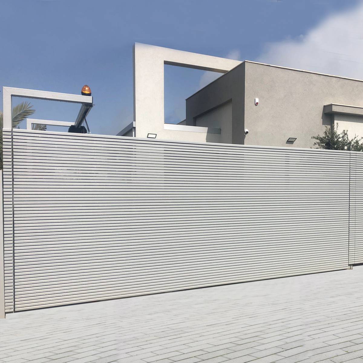 Hi-Tech Angular Gate Series - טרלידור