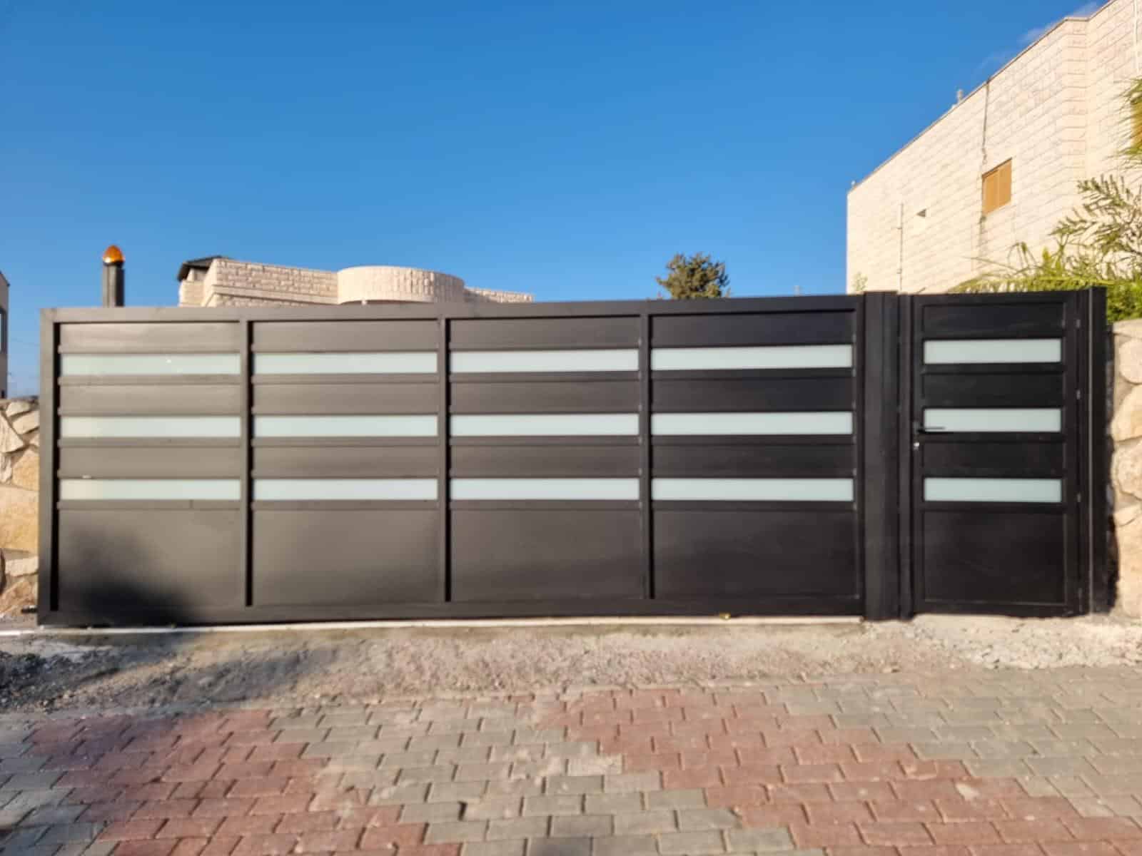 Sliding Gates - טרלידור